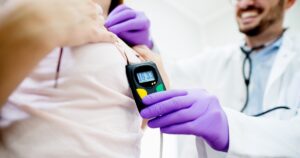 Wearing a Heart Monitor for 2 Weeks: What You Need to Know | Heart ...